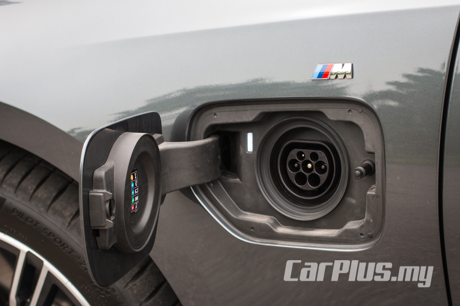 G20 BMW 330e M Sport : 動力更強勁 , 售價更便宜的 330i - RM268k - CarPlus.my